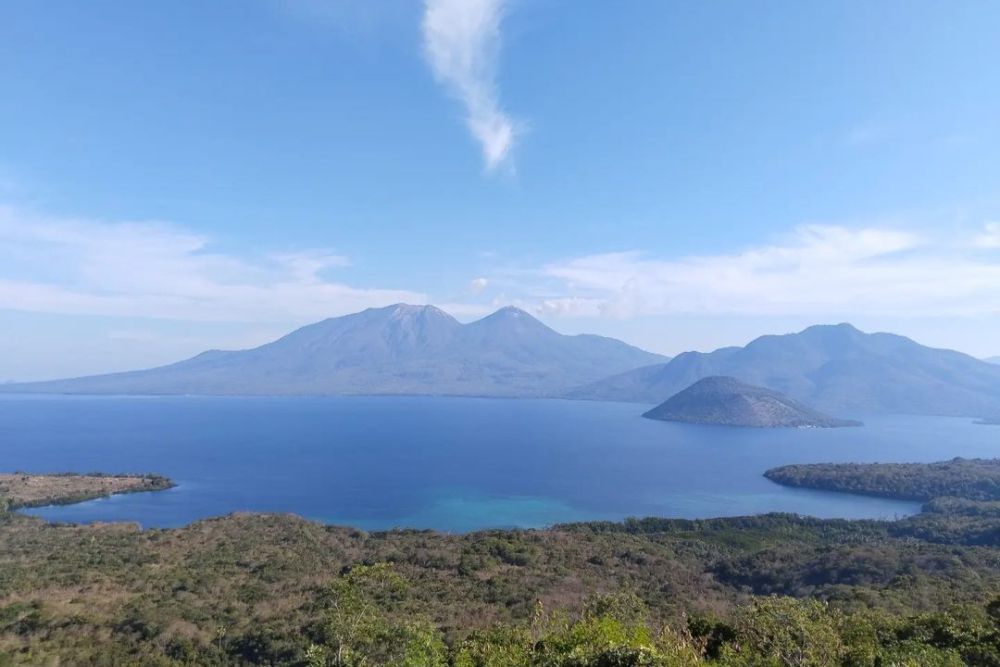 Pesona Alam Gunung Lewotobi dan Keindahan Alam Nusa Tenggara Timur ...